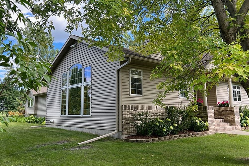 Sollie Realty - #4673 Details